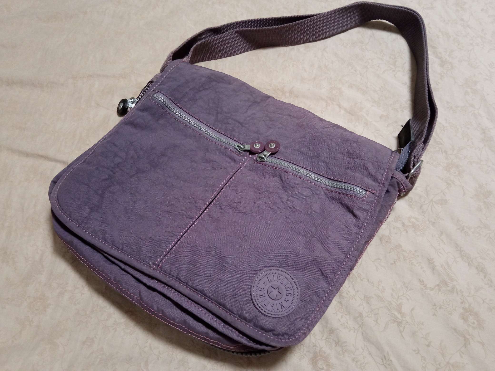 kipling 可擴充書包 - GC贈物網