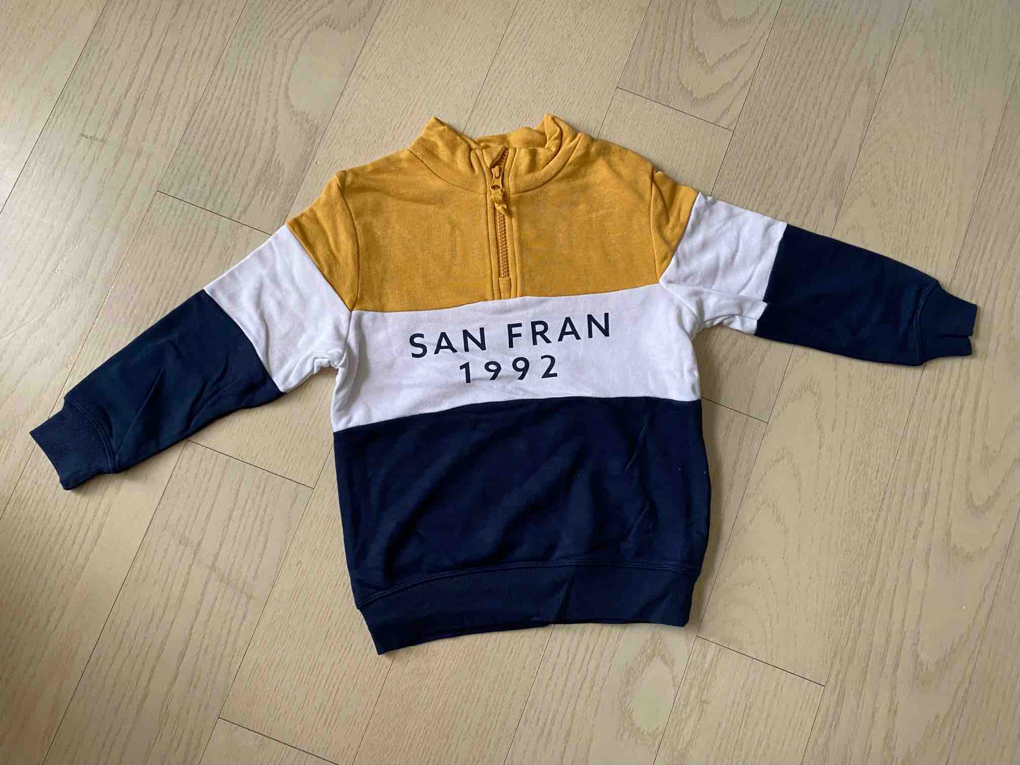 童H&M立領拉鏈拼色上衣4-6Y - GC贈物網