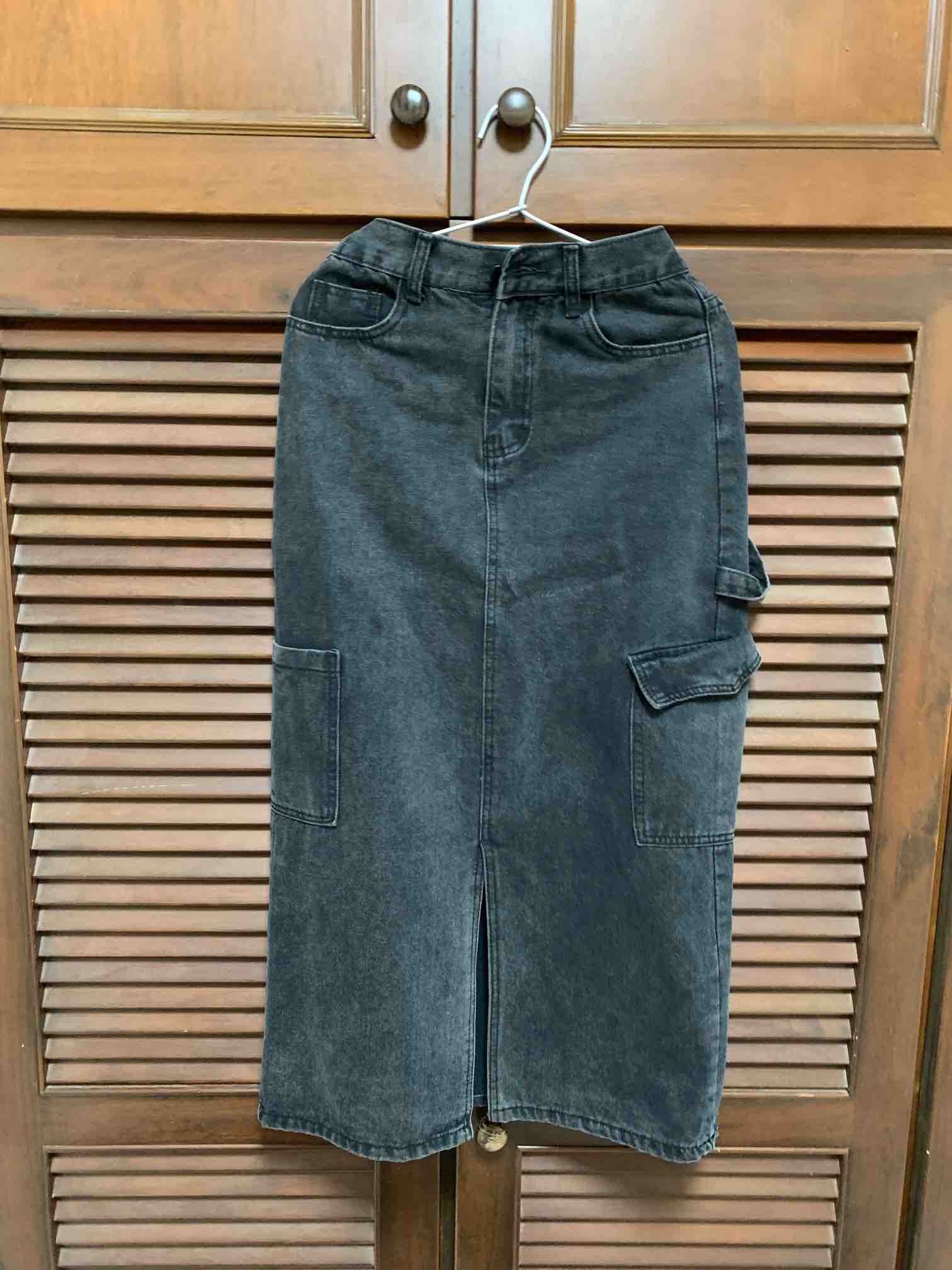 黑長裙 - GC贈物網