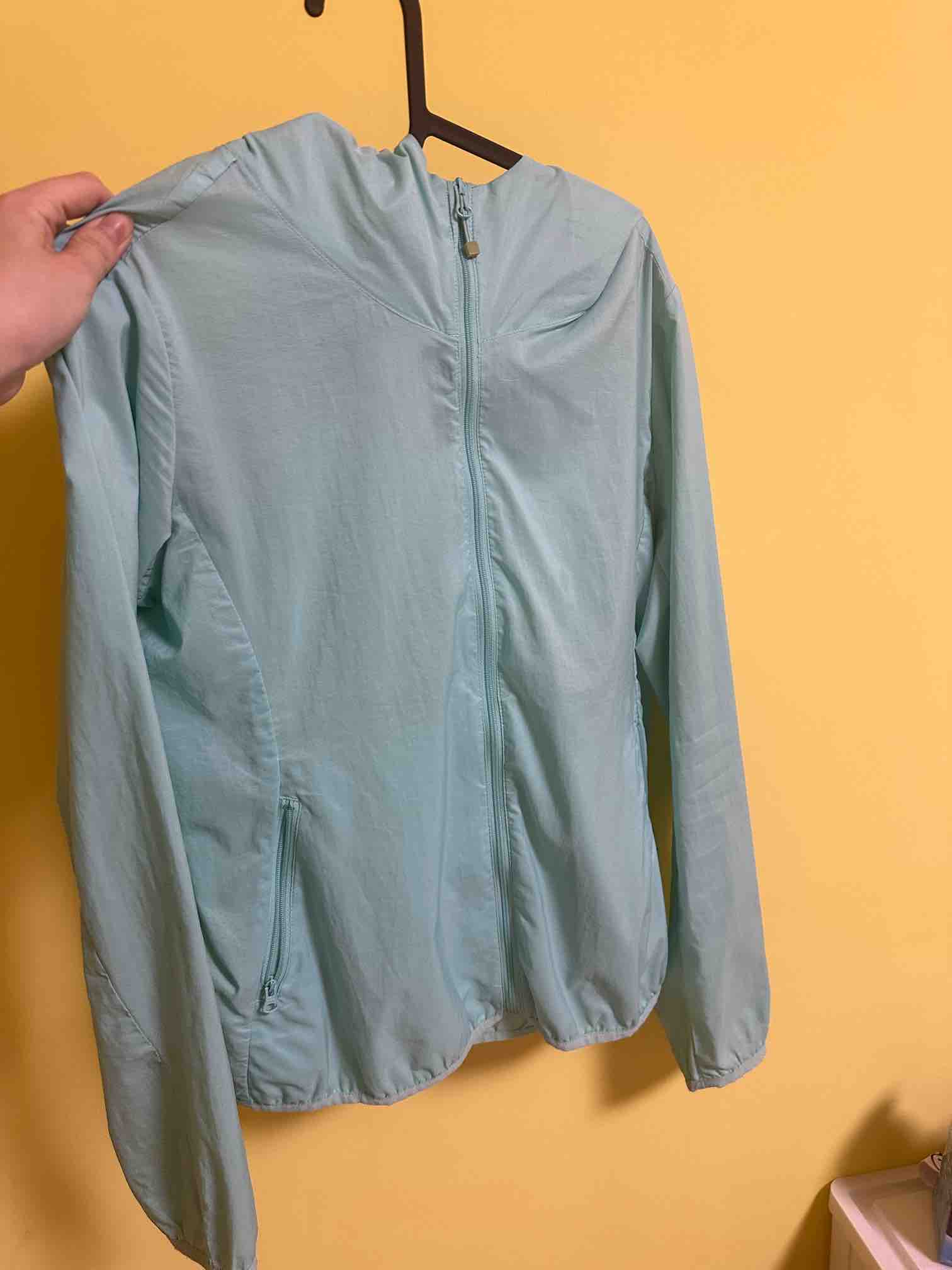 lativ防潑水薄外套（綠色） - GC贈物網