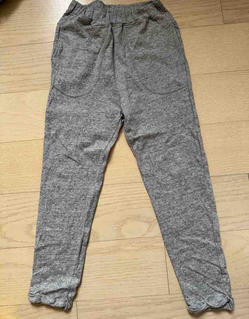 童。lativ淺灰色竹節棉束口長褲130 - GC贈物網