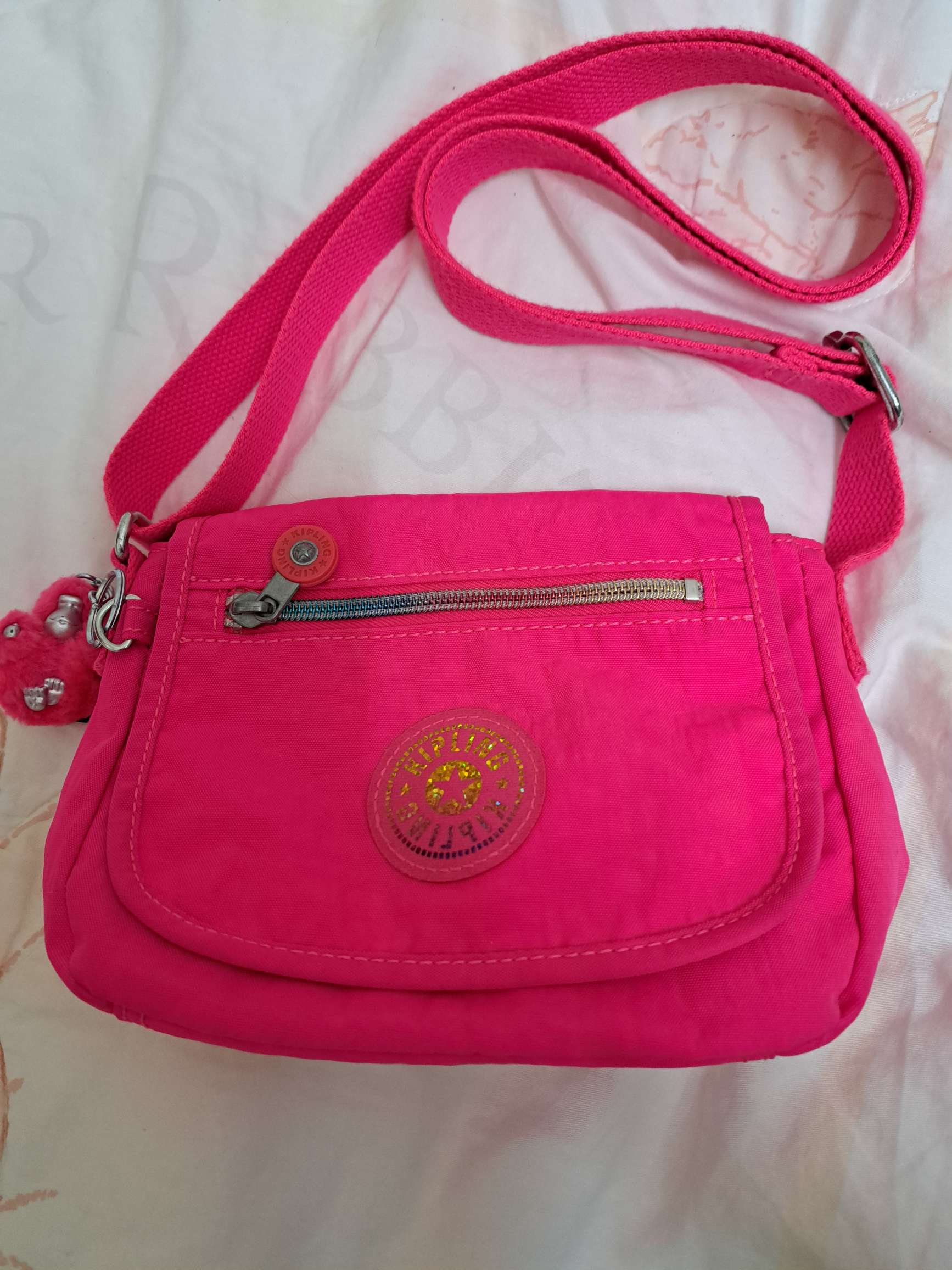 9成新kipling斜小背包 - GC贈物網