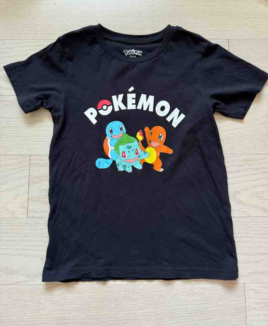 Lativ童。寶可夢黑色短T恤130 - GC贈物網