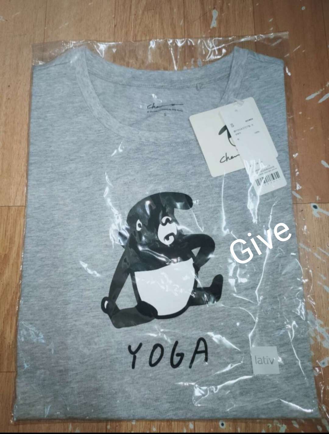 lativ貘YOGA印花T恤 - GC贈物網