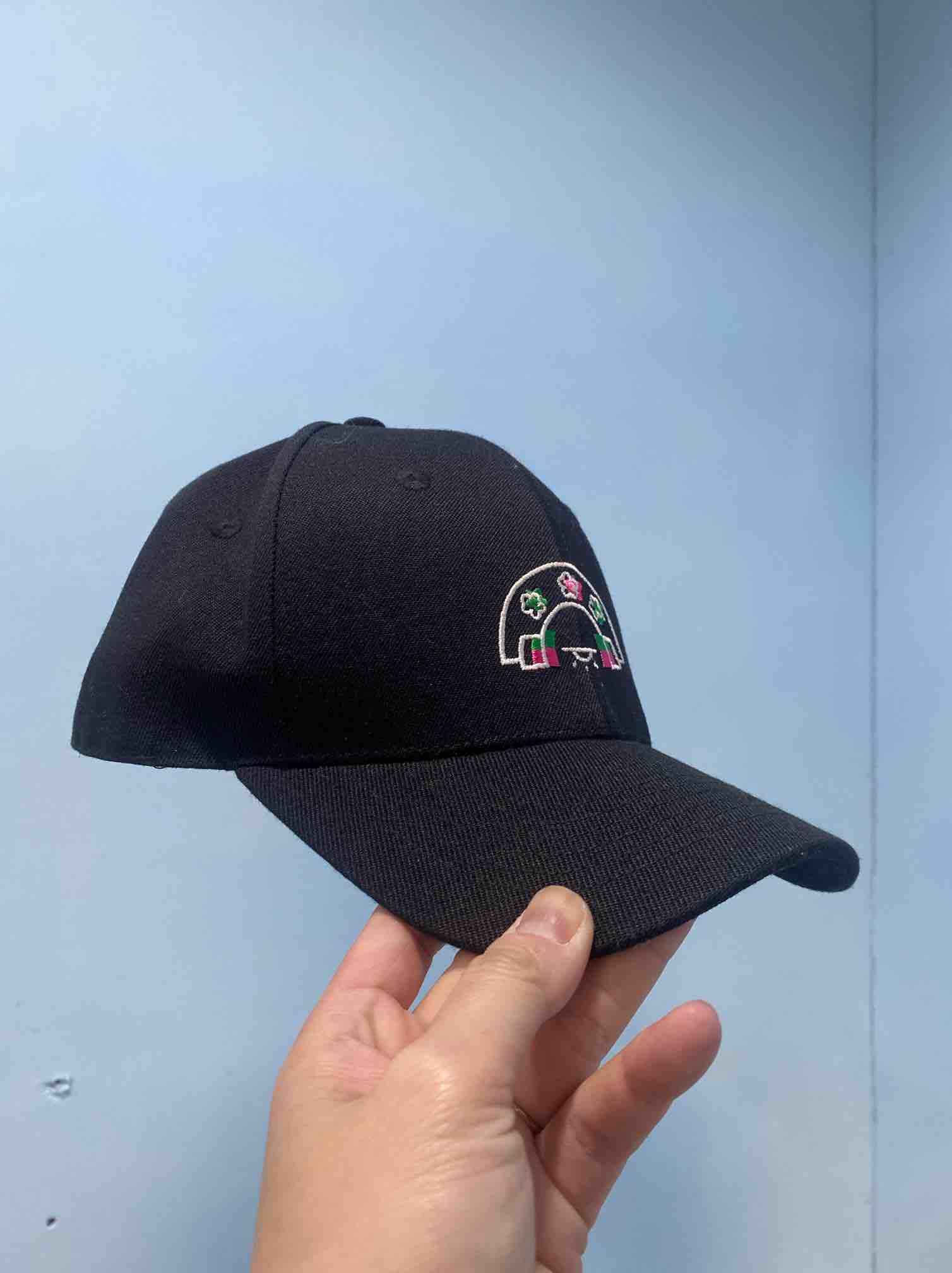 黑色低調鴨舌帽 - GC贈物網