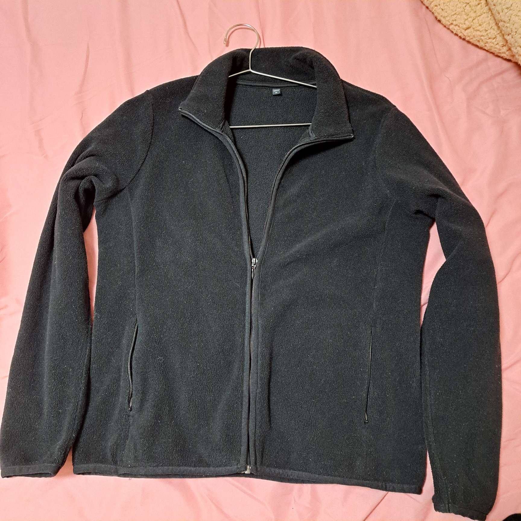 Lativ fleece 黑色外套 - GC贈物網