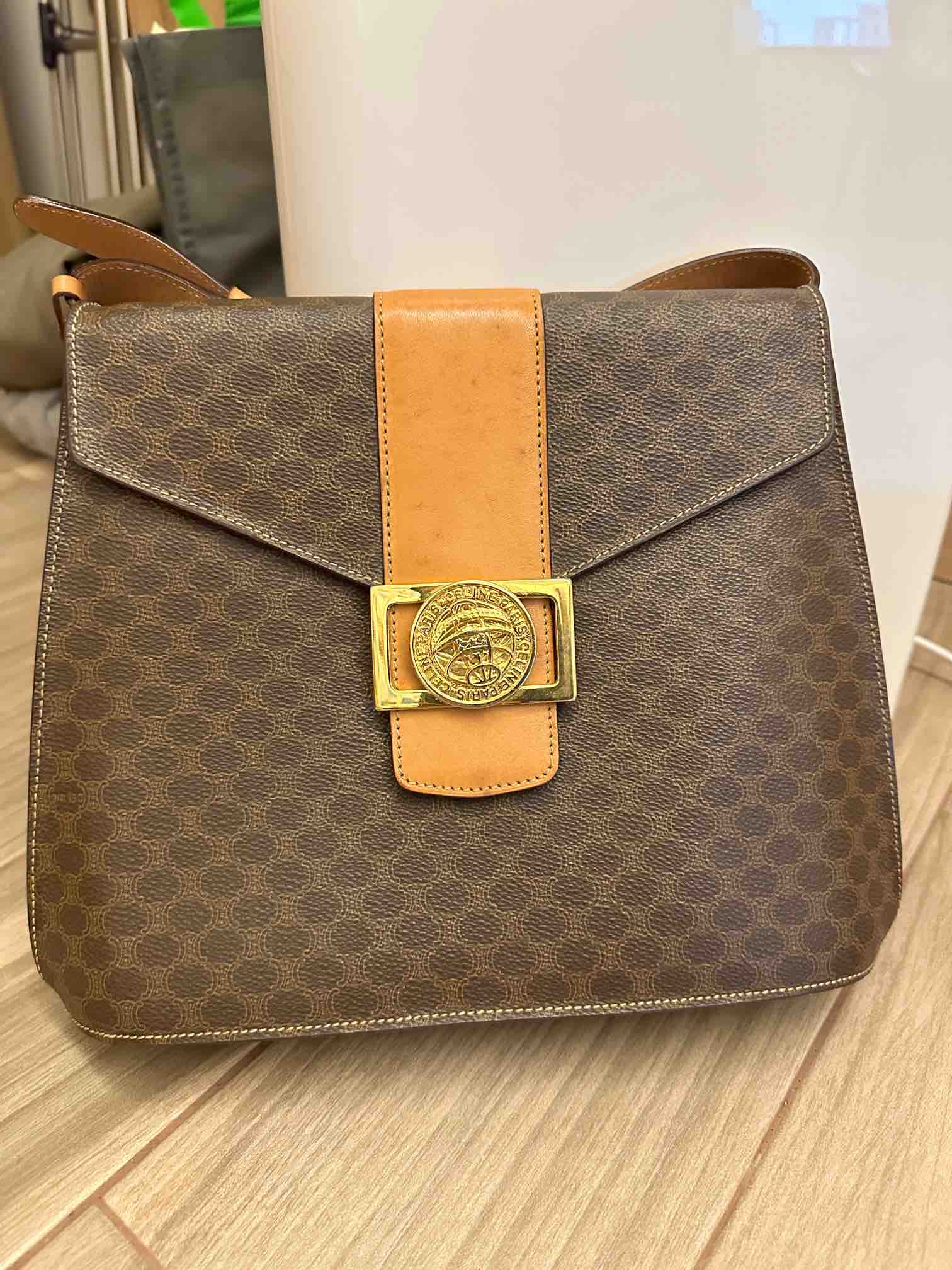 celine vintage肩背包 - GC贈物網