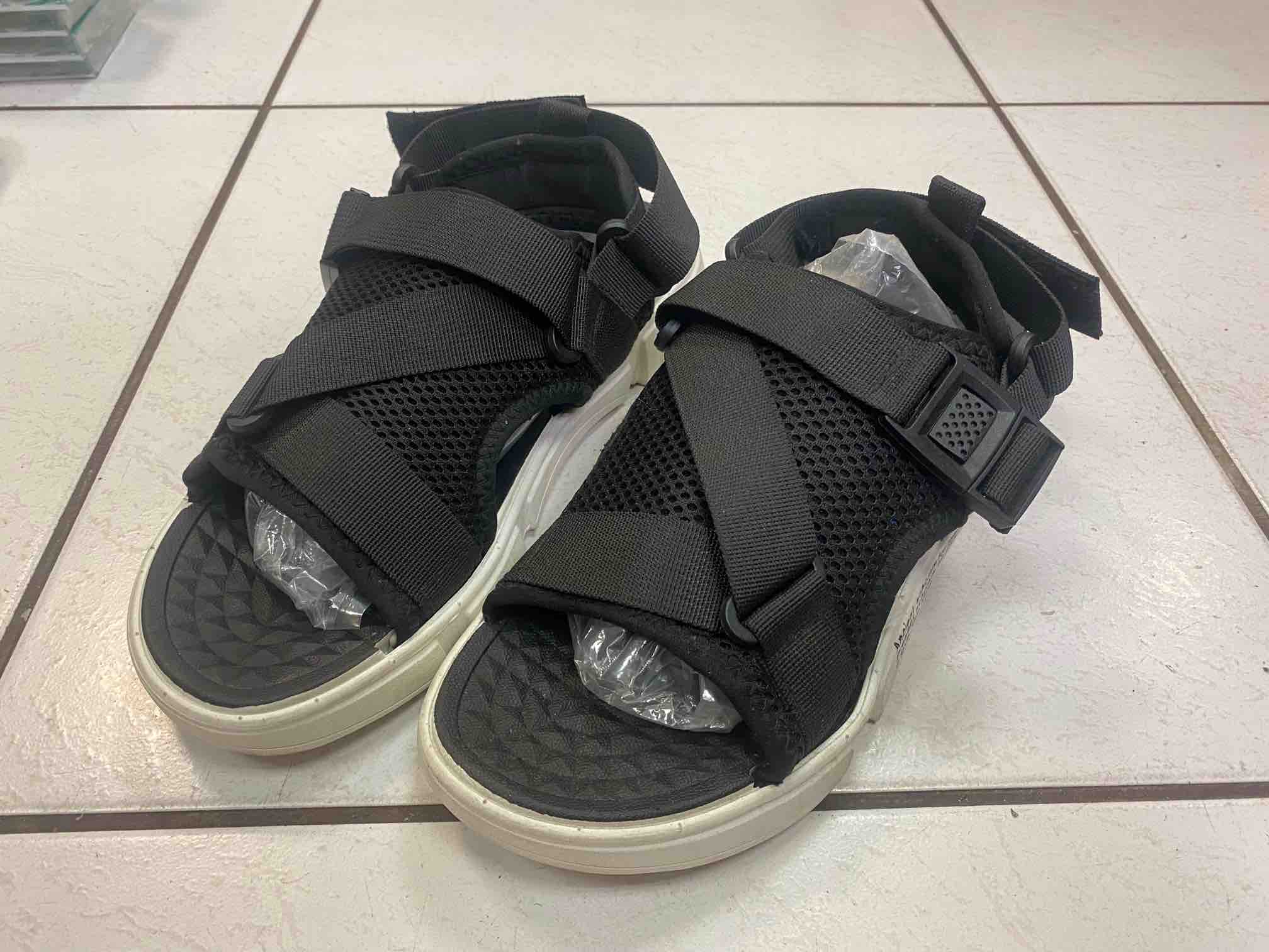 男生款 拖鞋 40-44（ - GC贈物網