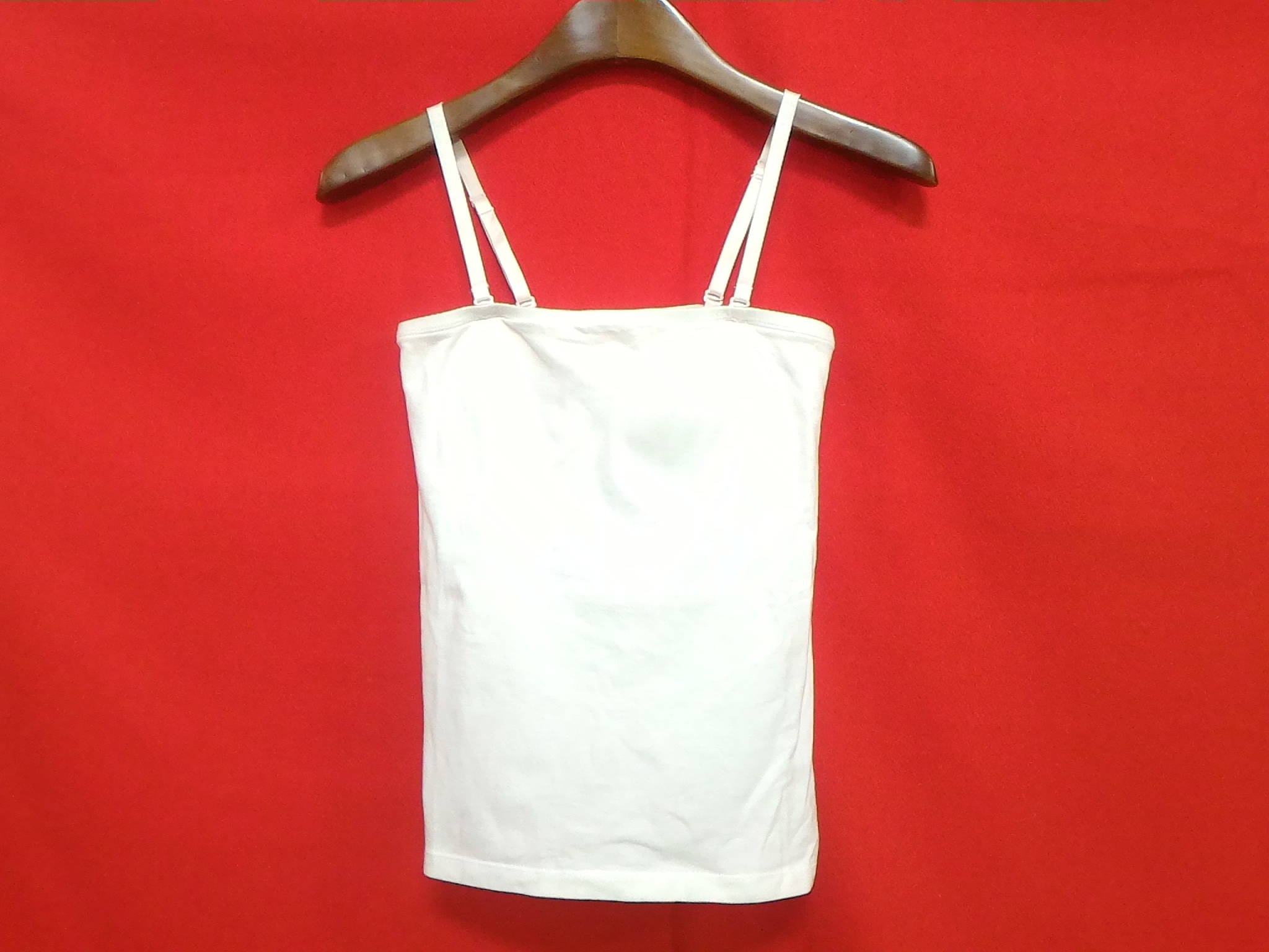 lativ白色Bra上衣寬32長40 S size - GC代贈 - GC贈物網