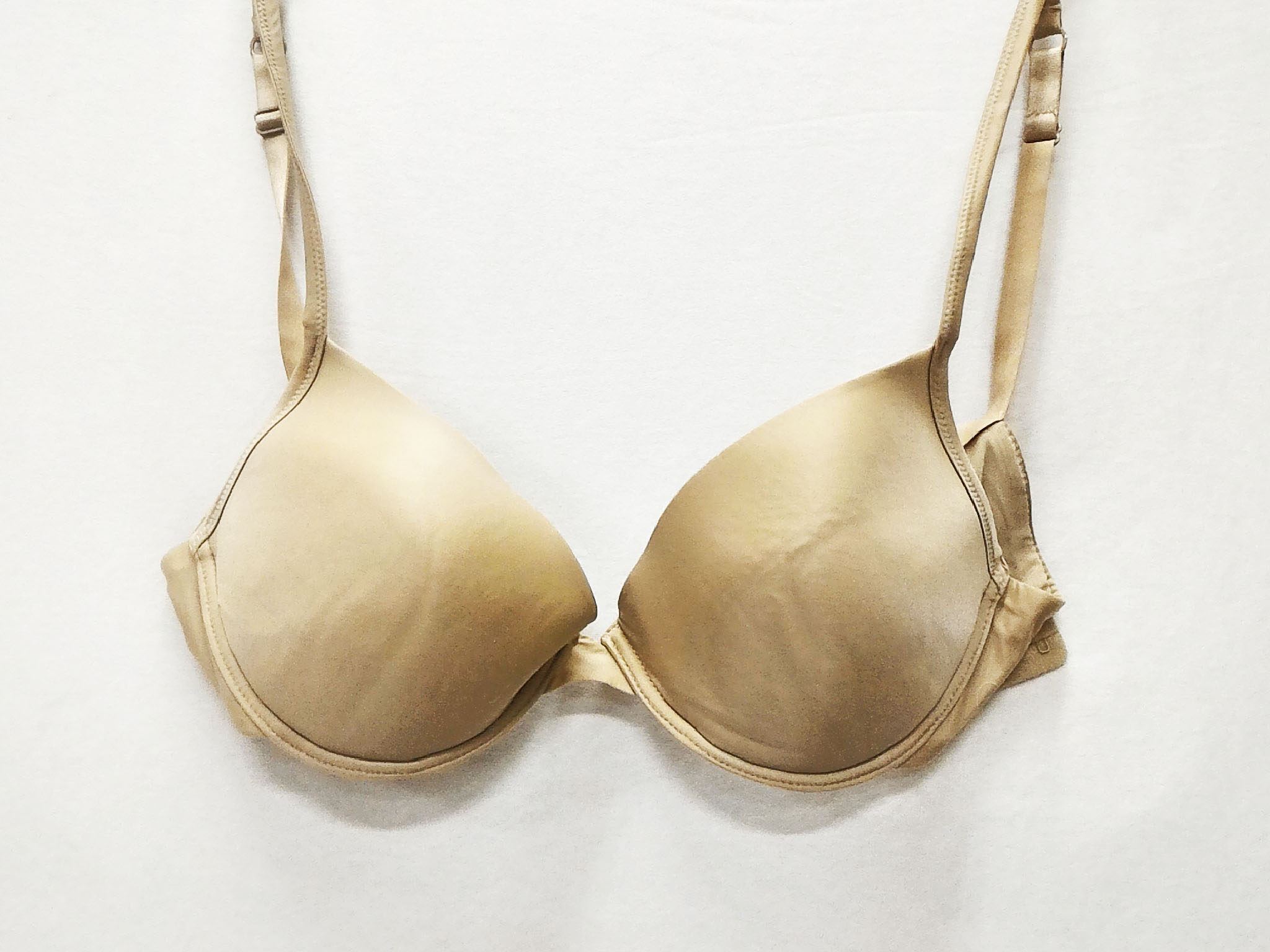 Calvin Kleim膚色36C罩杯內衣 - GC代贈 - GC贈物網